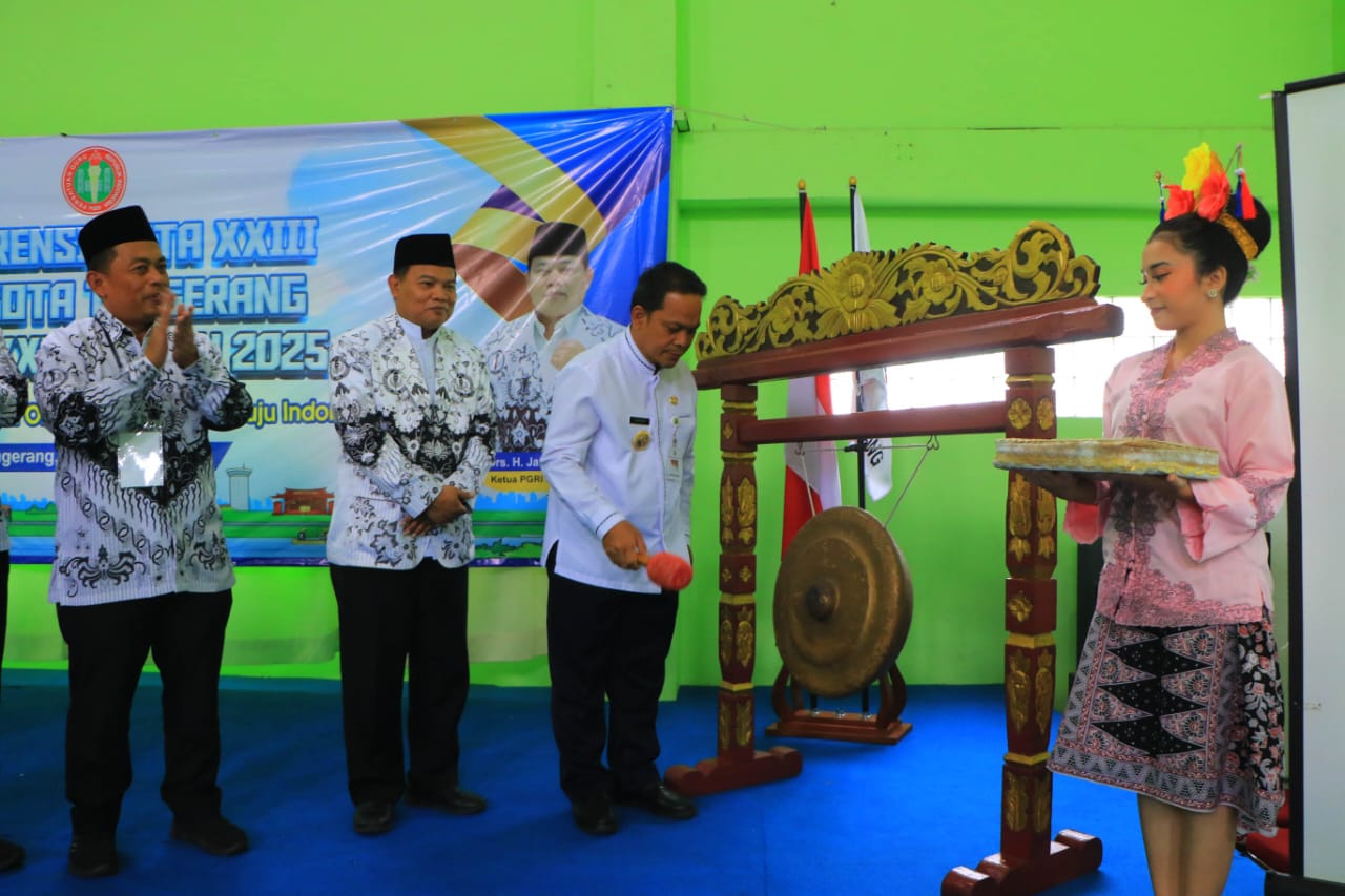 Buka Konferensi PGRI, Pj Wali Kota Nurdin: Terus Menjadi Lokomotif Perubahan Dunia Pendidikan ...